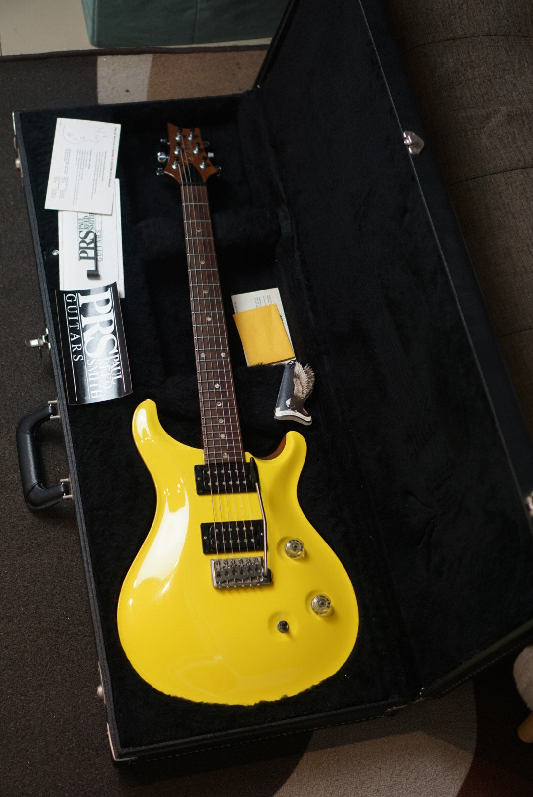 PRS Custom 24 Moon Inlay Canary Yellow 2007 – smosyumusic-com