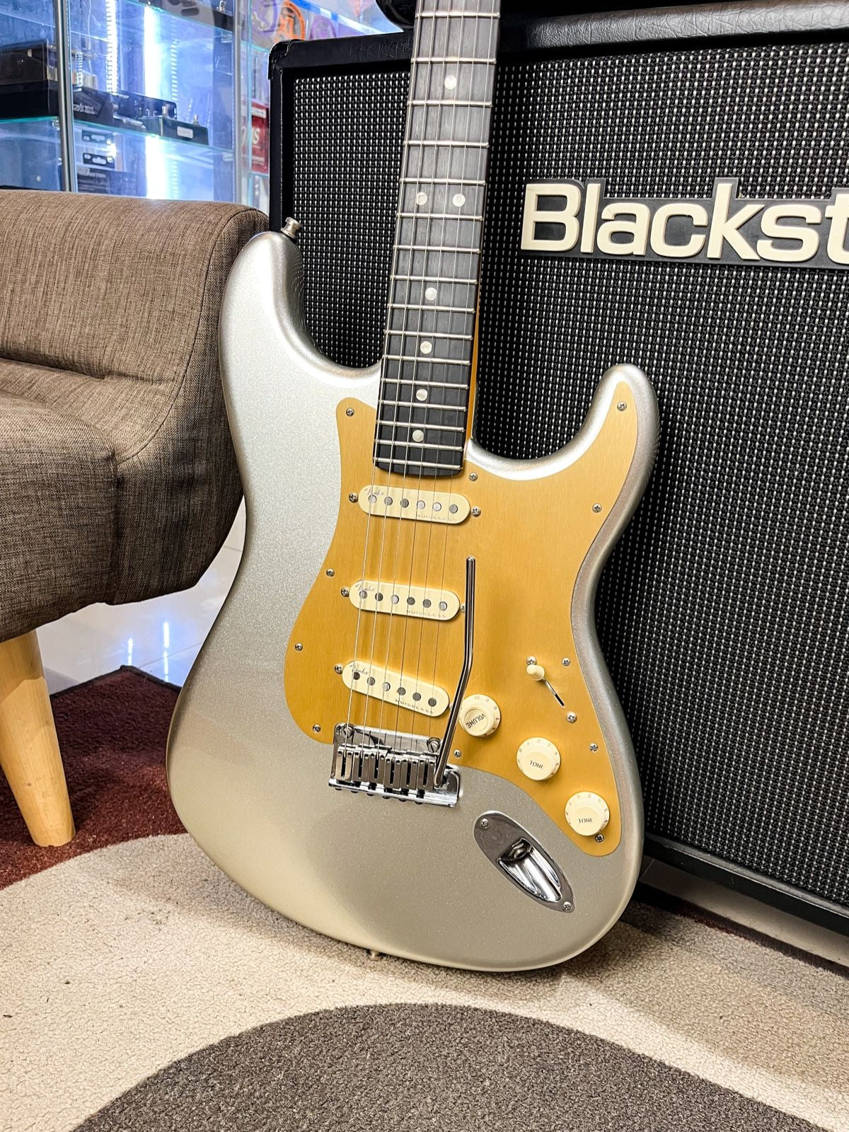 Fender Stratocaster American Ultra Quicksilver – smosyumusic-com