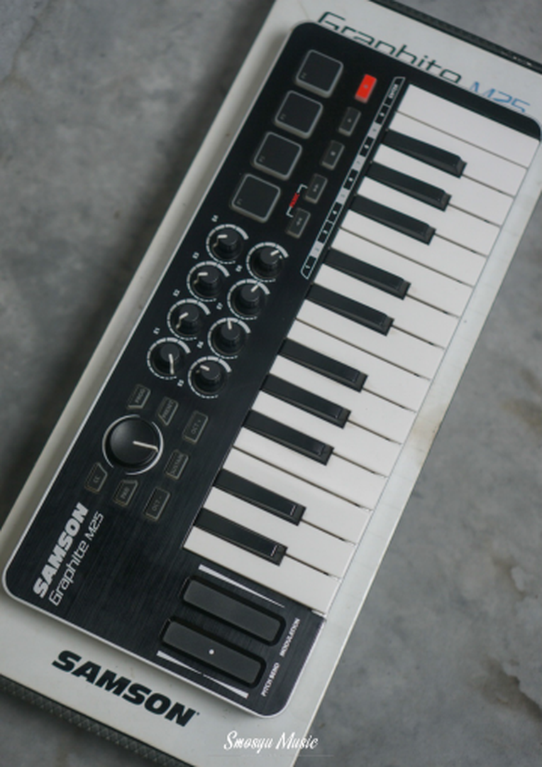 Samson MIDI Controller Graphite M25 – smosyumusic-com